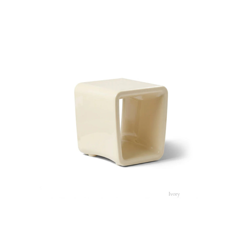 Loop Table by Tupelo | Baja Shelf Pool Side Table